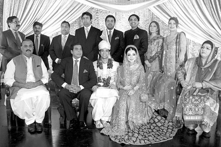 Hassan Mansoor And Arooj Riaz Sheikh Married