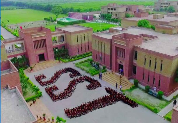 Admissions Open in PECHS College Karachi